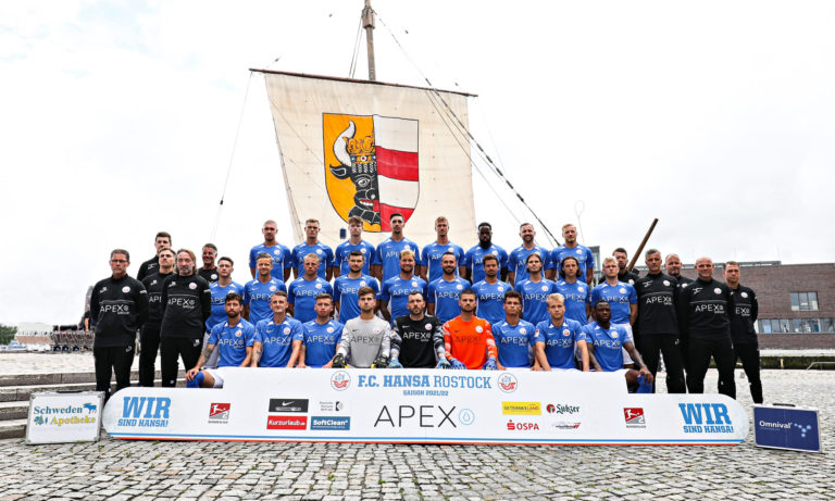 Mannschaftsfoto des FC Hansa Rostock 2021/2022 » hansanews.de