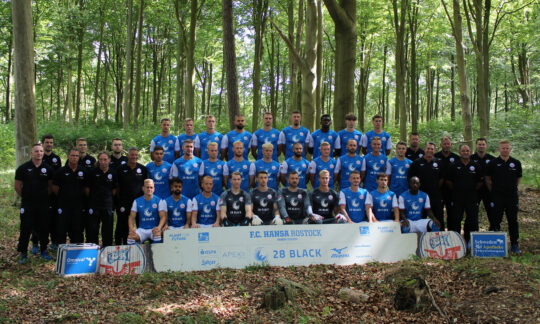 Mannschaftsfoto des FC Hansa Rostock 2023/2024 » hansanews.de
